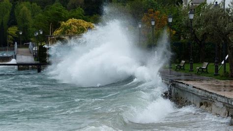 Category 6 Hurricanes Are On The Horizon Giant Freakin Robot