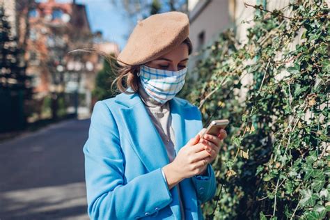 რატომ უშნოვდება ბევრი ქალი 50 წლის ასაკში