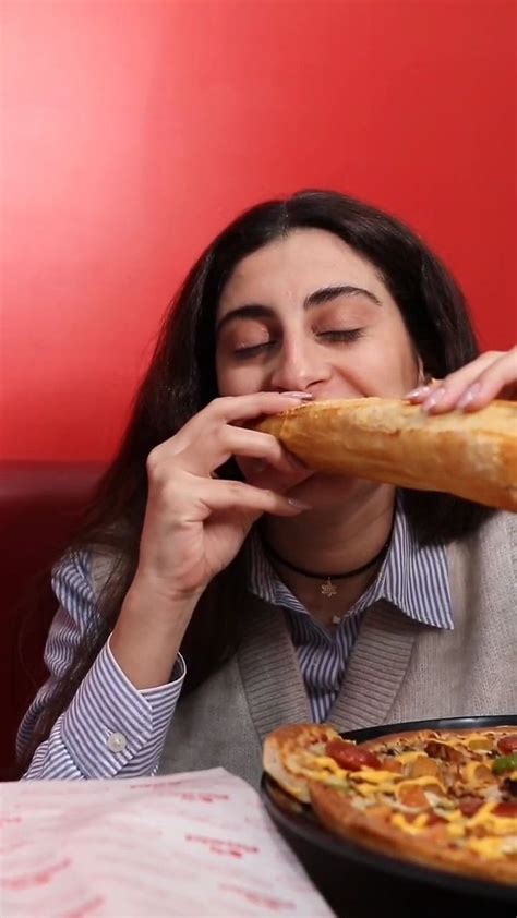 Pizzaninilebanon Pizzanini Has My Heart🍕 Who Else Feels The Same 📞 1573 📱 Pizzanini App