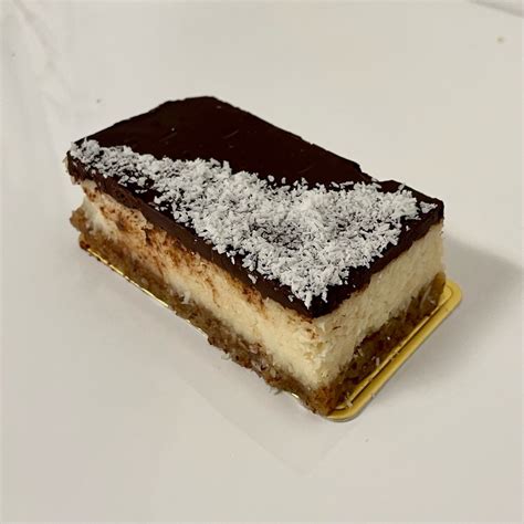 Bounty Slice At Zuckero Am Naschmarkt Vienna Vegan Dish Reviews