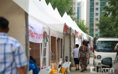 ФОТО Төв цэнгэлдэхэд наадамлаж яваа зочид