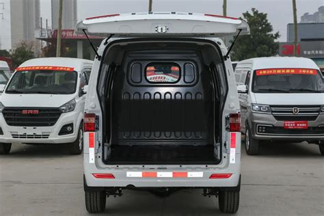 金海狮M工程狮 1 6L 厢货 2座后备箱图片 汽车图片大全 易车
