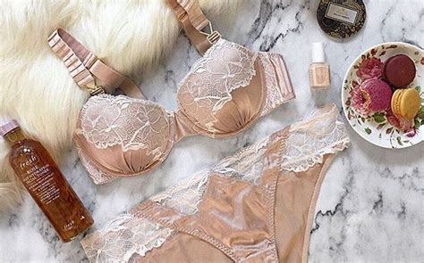The Experts Guide To Buying Lingerie That Truly Fits