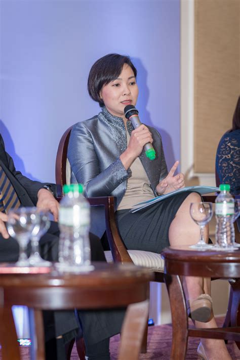 ពិធី សម្ពោធ ជា ផ្លូវការ នៃ របាយការណ៍ ស្តី ពី “ ការ ស្វែងរក កាលានុវត្តភាព សម្រាប់ សហគ្រាស ធុន តូច