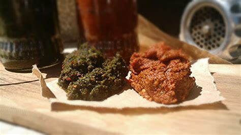 ჩვეულებრივ რეცეპტს საიდუმლოდ ინახავენ მაგრამ როგორ მზადდება ნამდვილი მეგრული აჯიკა მწვანე