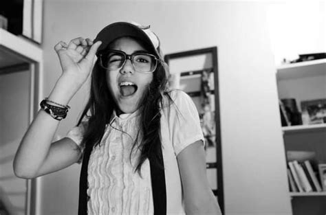 Lara Tolosa Chanetón 2002 2017 homenaje de Find a Grave