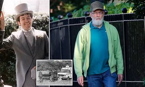 Disturbing Truth Behind Sex Killer Colin Pitchforks Return To Jail R Nametheproblem