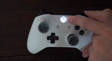 How To Reset Xbox Controllers For Xbox One Xbox Series And Windows