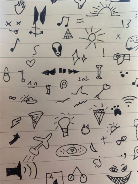 رسوم عشوائيه😩 ️