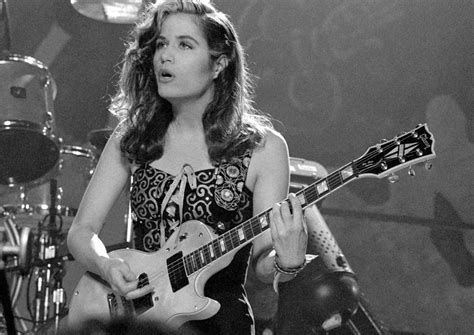 The Greatest Female Guitarists Of All Time