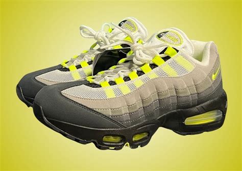 Nike Air Max 95 Og Neon 2025 Hm4740 004 Sneakerfiles