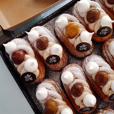 오층다방 에클레어 몽블랑에끌레어 오늘 날씨가 캡쑝 좋으네요♡ 포장손님이 많은요즘 너네한박스싸들고 소풍가고싶으다 석촌호수가을소풍석촌호수디저트잠실디저트디저트맛집