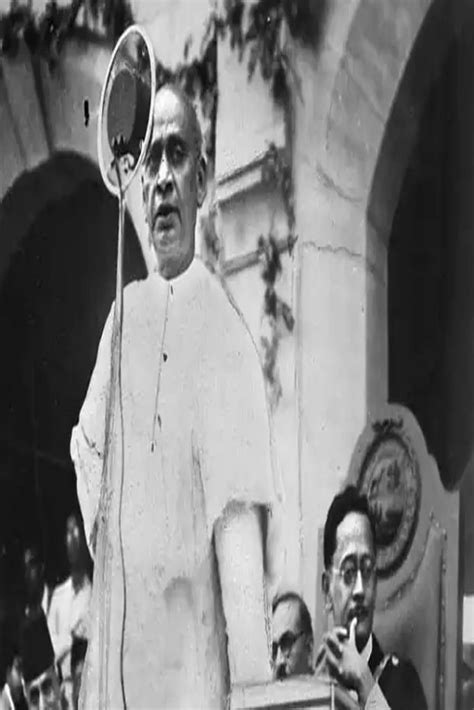 सरदार वल्लभभाई पटेल भारत के पहले प्रधानमंत्री बनने वाले थे लेकिन महात्मा गांधी के इच्छा का