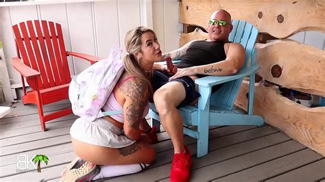 Stepson Catches Stepmom Sucking Stepdads Dickand Stepsis Helps Dad Out