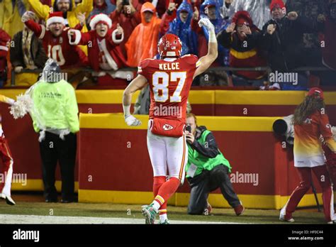25122016 Kansas Mi Usa Kansas City Chiefs Tight End Travis Kelce