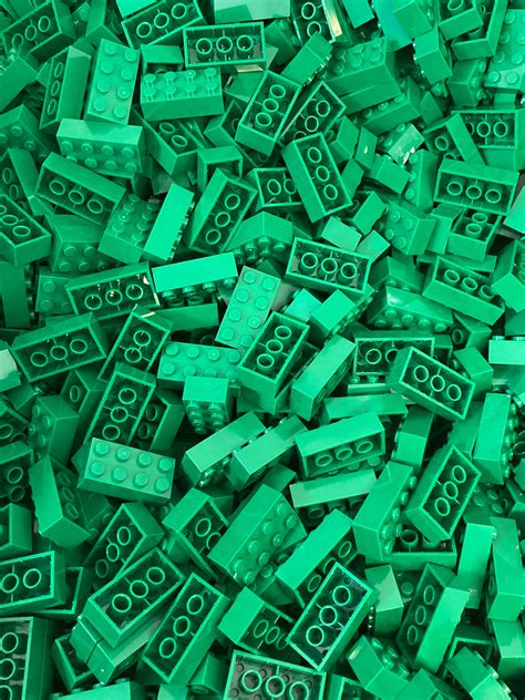 200 X Green Lego® 2x4 Bricks — Brick Bin