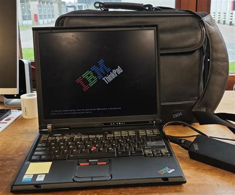 Found This In The Dumpster At My Work Ibm Thinkpad T30 En T40 Everything Original Still In The