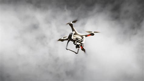 СМИ В Варшаве задержали россиянина за запуск дрона над зданиями правительства