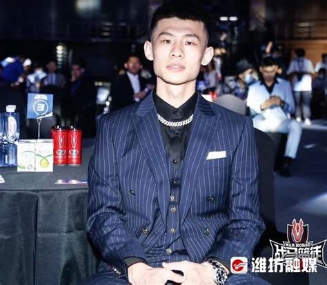 潍坊小伙儿加油！cba状元王岚嵚独家专访来了侯美香北京同曦