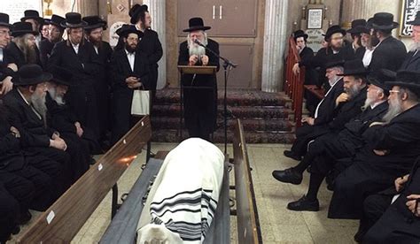 בני ברק הרב אלטמן הובא למנוחות