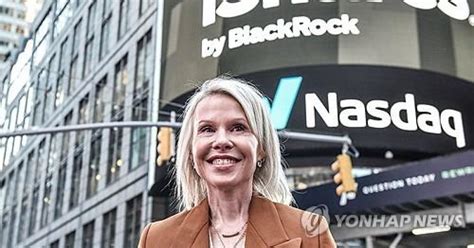 블랙록 비트코인 Etf 자산 27조원그레이스케일 제치고 1위