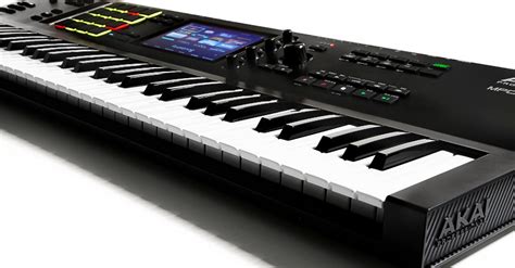Akai Professional MPC Key 61 Production Synthesizer Guitar Center