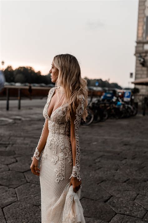 This Bride Wore Two Stunning Gowns Wedded Wonderland
