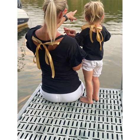 Set Maminka Dcera tričko s volánky černé Set Maminka Dcera tričko s volánky černé