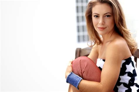 Alyssa Milano Wallpapers Hd Wallpapersafari