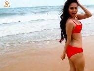 Naked Minh Hang In Nang Vui Cang Vui Music Video