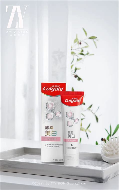 高露洁牙膏产品海报图高露洁酵素美白牙膏拍摄 47c5d9c6