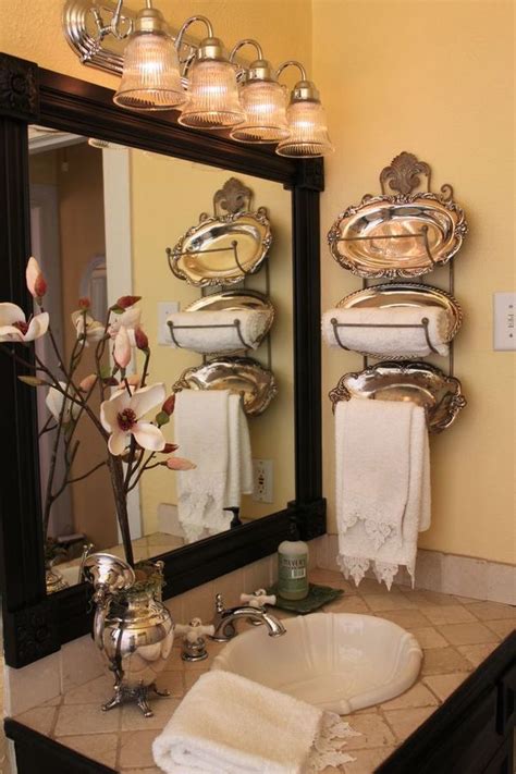 Ариун цэврийн өрөөний алчуураа хэрхэн гоё өлгөх вэ