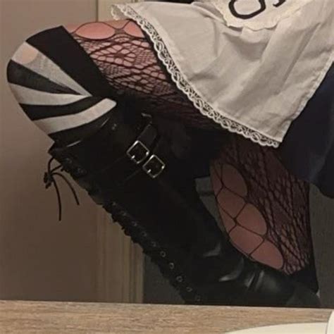 Black Shiny Boots Looks Lace Up But Actually Depop