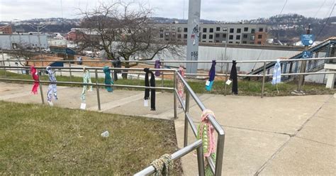Strangers Are Bombarding Public Spaces With Scarves To Help The
