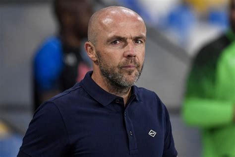 Schreuder Reageert Zie Het Niet Als Een Persoonlijke Ajaxfanatics