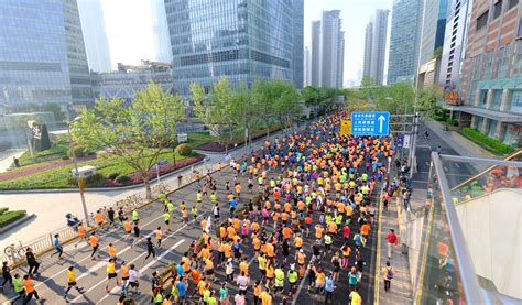 上海最好的半马赛开始报名，为什么说每人1500元的公益名额不算贵？