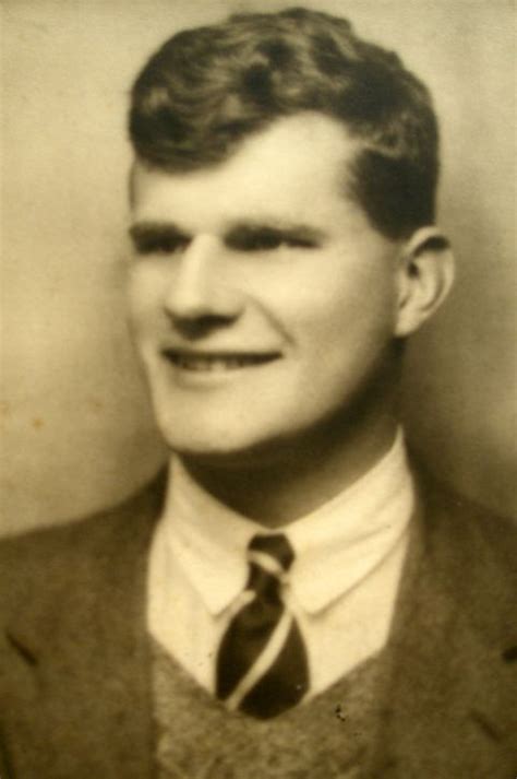 Joseph Simpsons Instagram Twitter And Facebook On Idcrawl