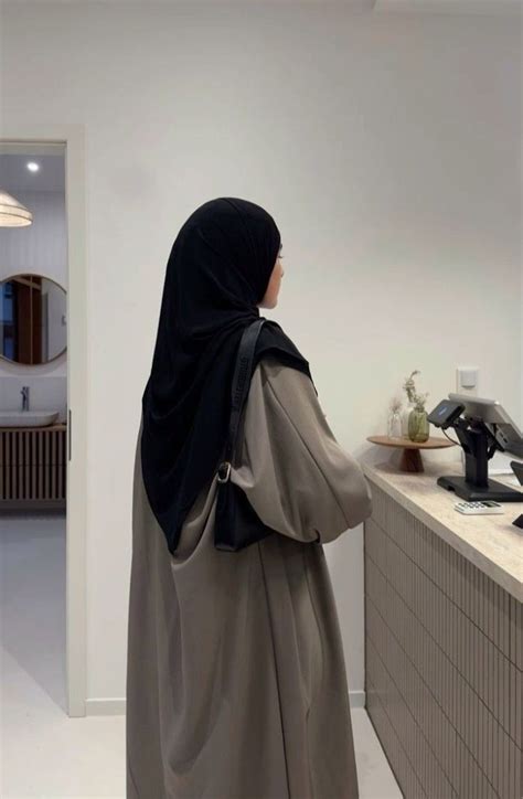 Pin By Mina On Muslimah Hijabi Fashion Casual Hijab Fashion