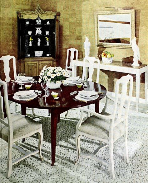 40 Vintage Centerpiece Ideas Table Decor From Yesteryear Click Americana