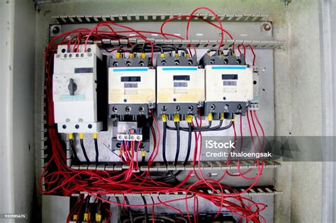 Electric Wiring Circuit Breakersboxcontrol Panel With Fuses Rails Low