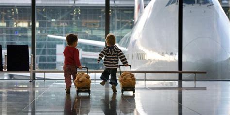 У “Дії” можна оформити дозвіл на виїзд дитини за кордон Vsim Ua