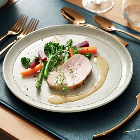 요리의 멋을 살리는 스타우브 세라믹x주물 냄비