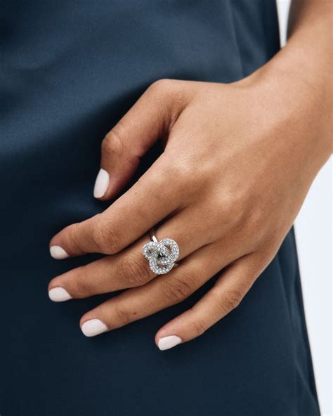 Infinity Knot Sparkle Ring L Steel