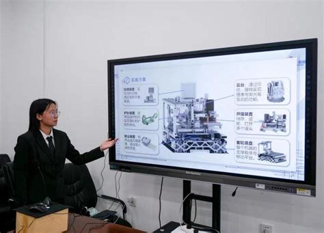 我校学生在第五届中国高校智能机器人创意大赛中获佳绩