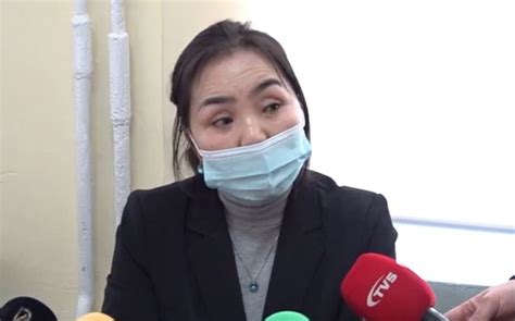 Багш Л Цэрэнбадам Эцэг эхээс нь уучлалт гуйж учраа ололцсон