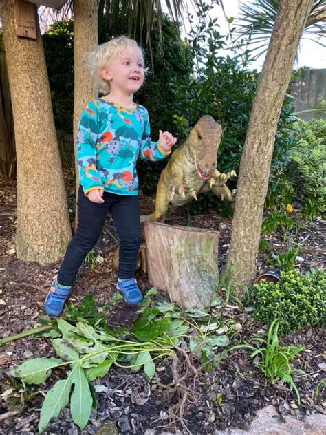 Uk Dad Buys Giant Dinosaur Statue For Son Inspiremore