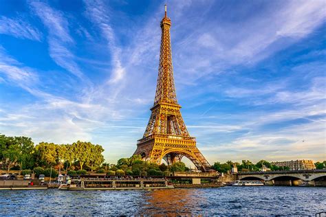 Viajar A París • Francia • Byatrip