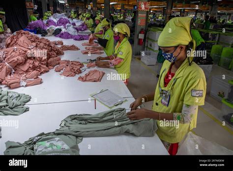Ready Made Garments Rmg Workers Working In A Leed Certified Green