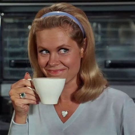 Pin By Sam On Bewitched Elizabeth Montgomery Old Hollywood Actresses Bewitched Elizabeth