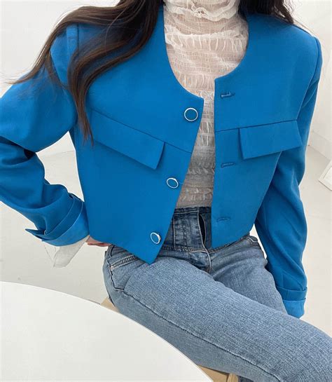 버튼 포인트 노카라 크롭 트위드 자켓 봄 초여름 가을 재킷 핏 짱 예뻐요 에이블리